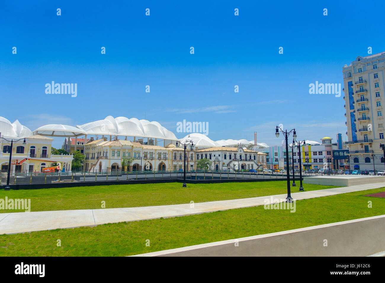 Beautiful park in city center of Macau Cina in a gorgeous blue sky ...