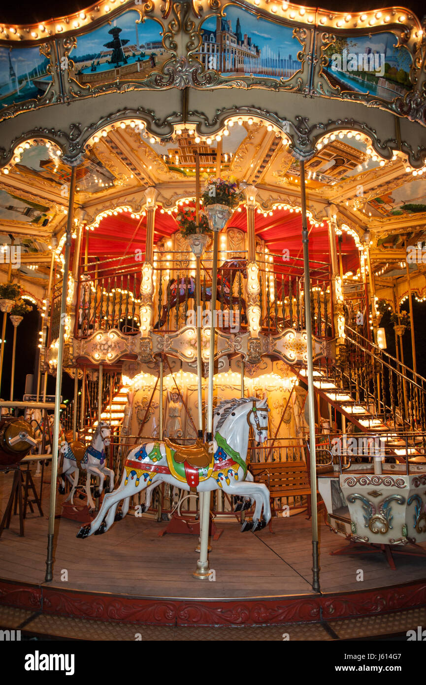 Carousel in paris france hi-res stock photography and images - Alamy