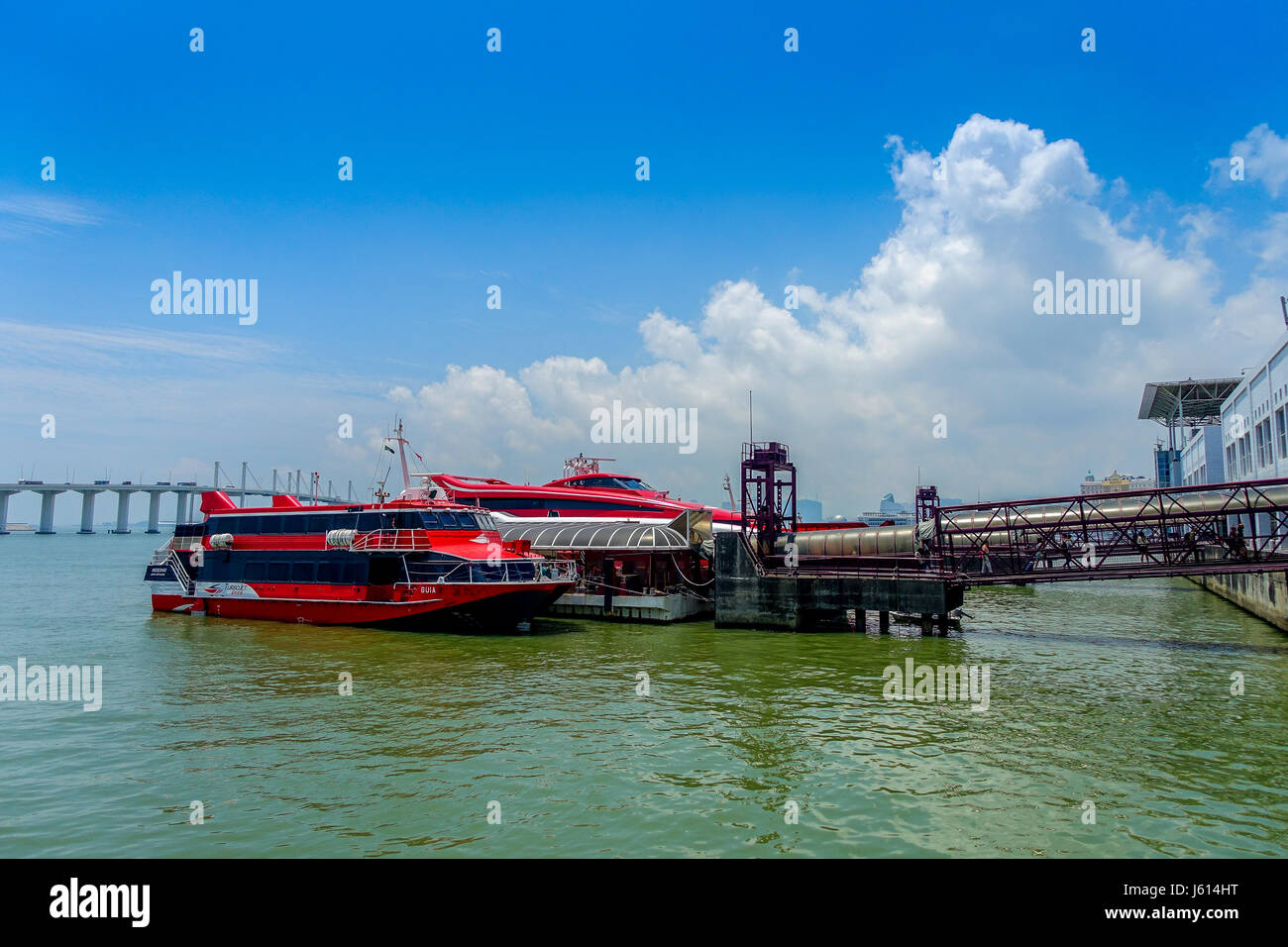 Modern passenger ship hi-res stock photography and images - Alamy