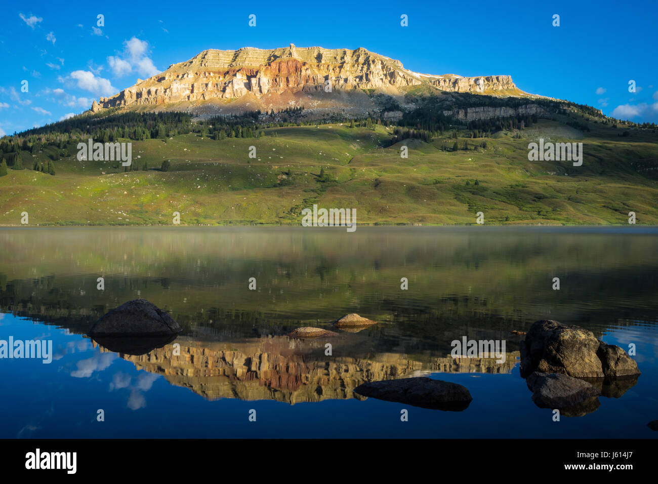 Beartooth butte hi-res stock photography and images - Alamy