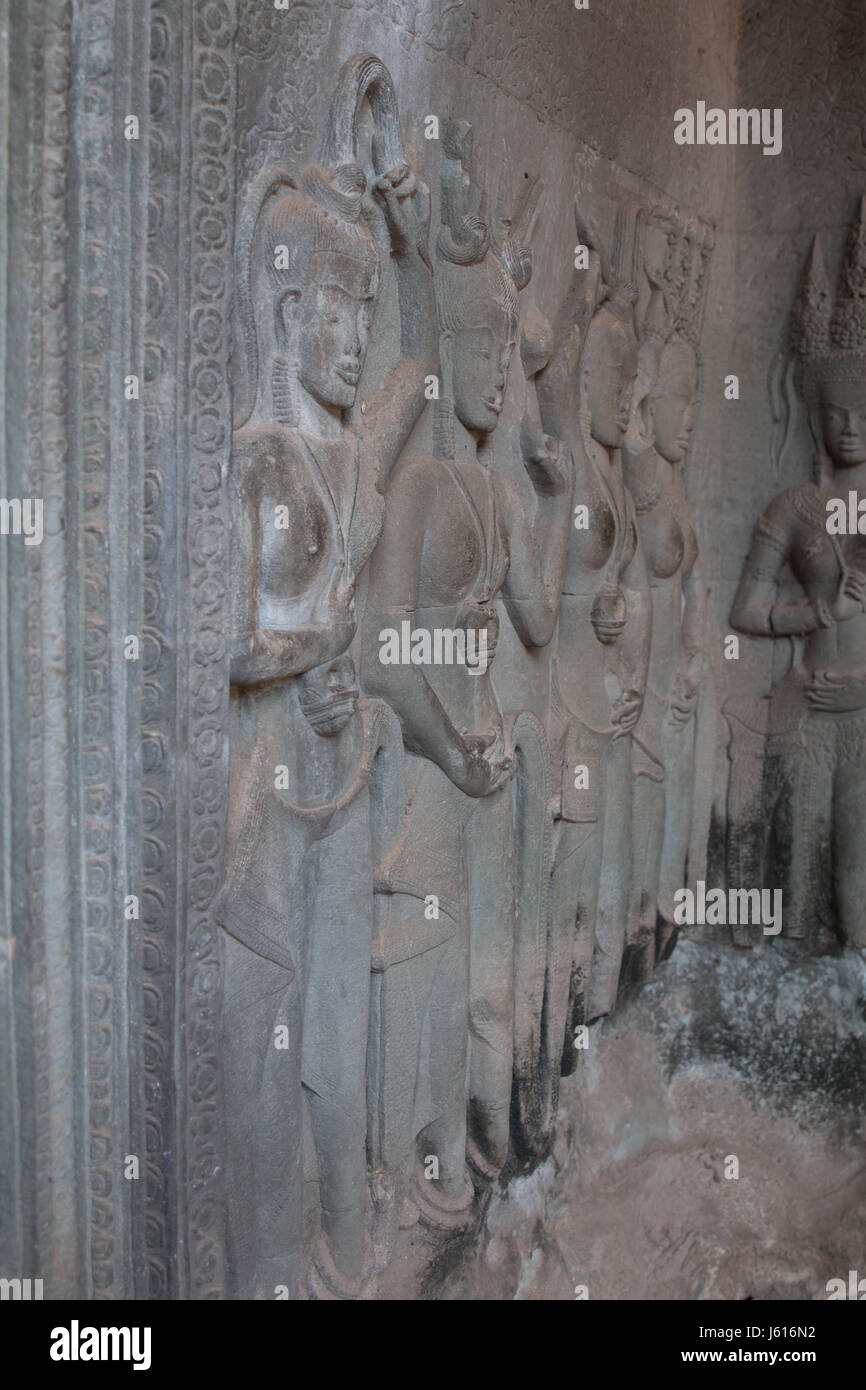 Bass relief panel of four apsaras at Angkor Wat Stock Photo - Alamy