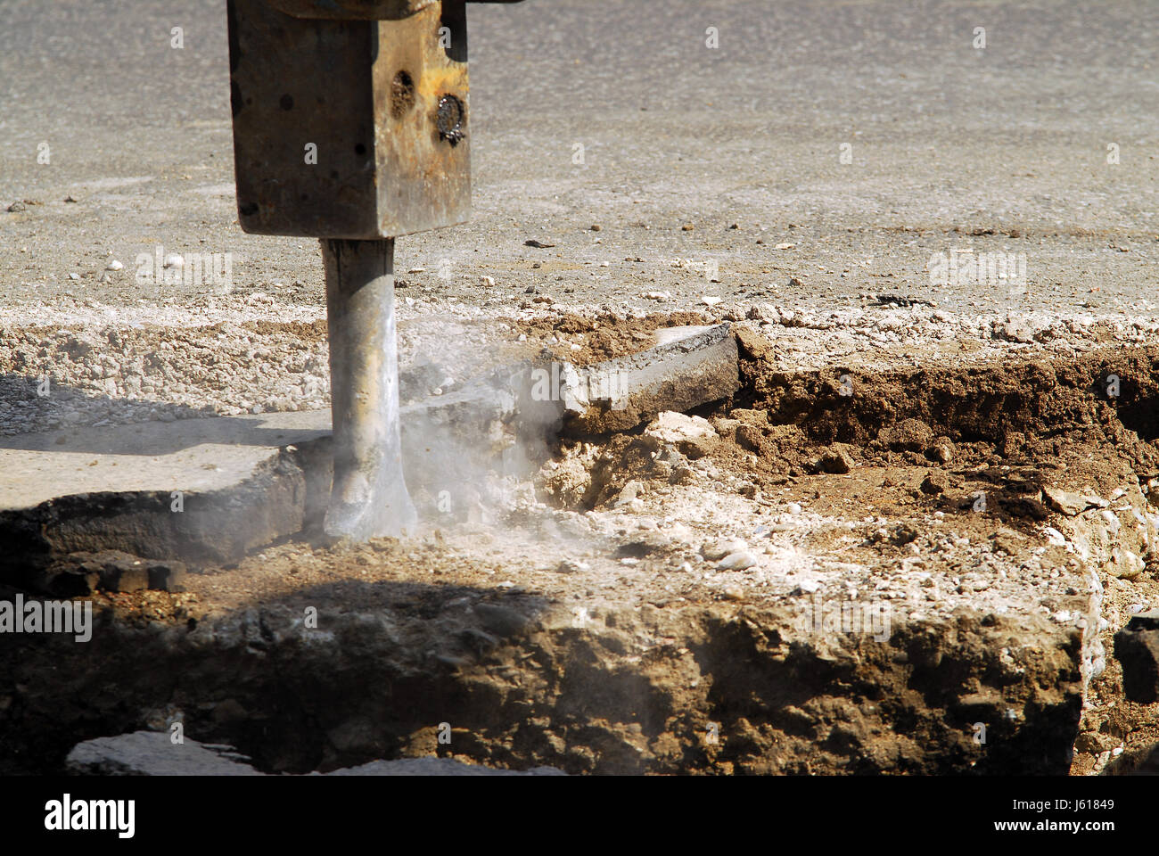Hammer engine hi-res stock photography and images - Alamy