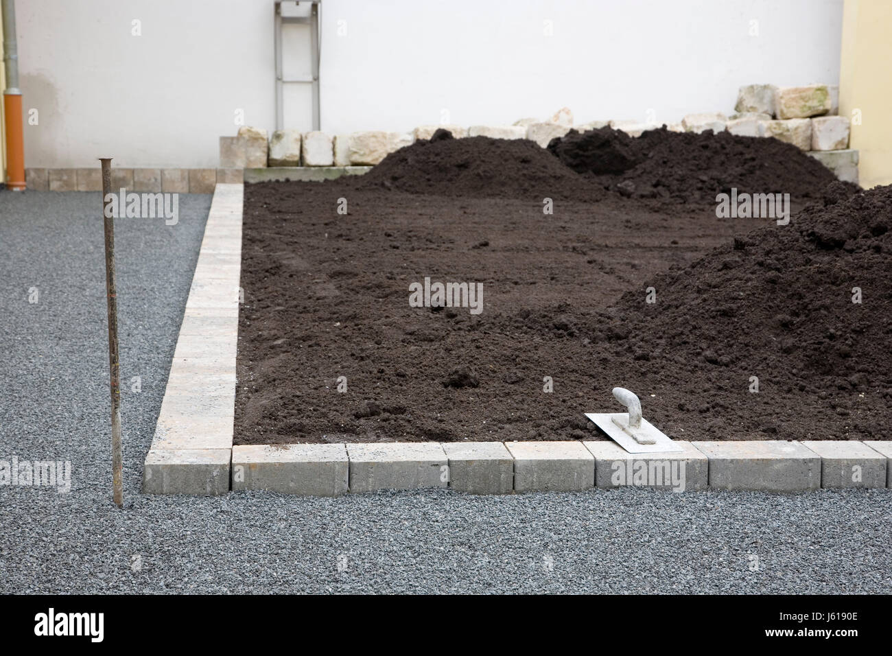 soil,trowel and gravel Stock Photo - Alamy