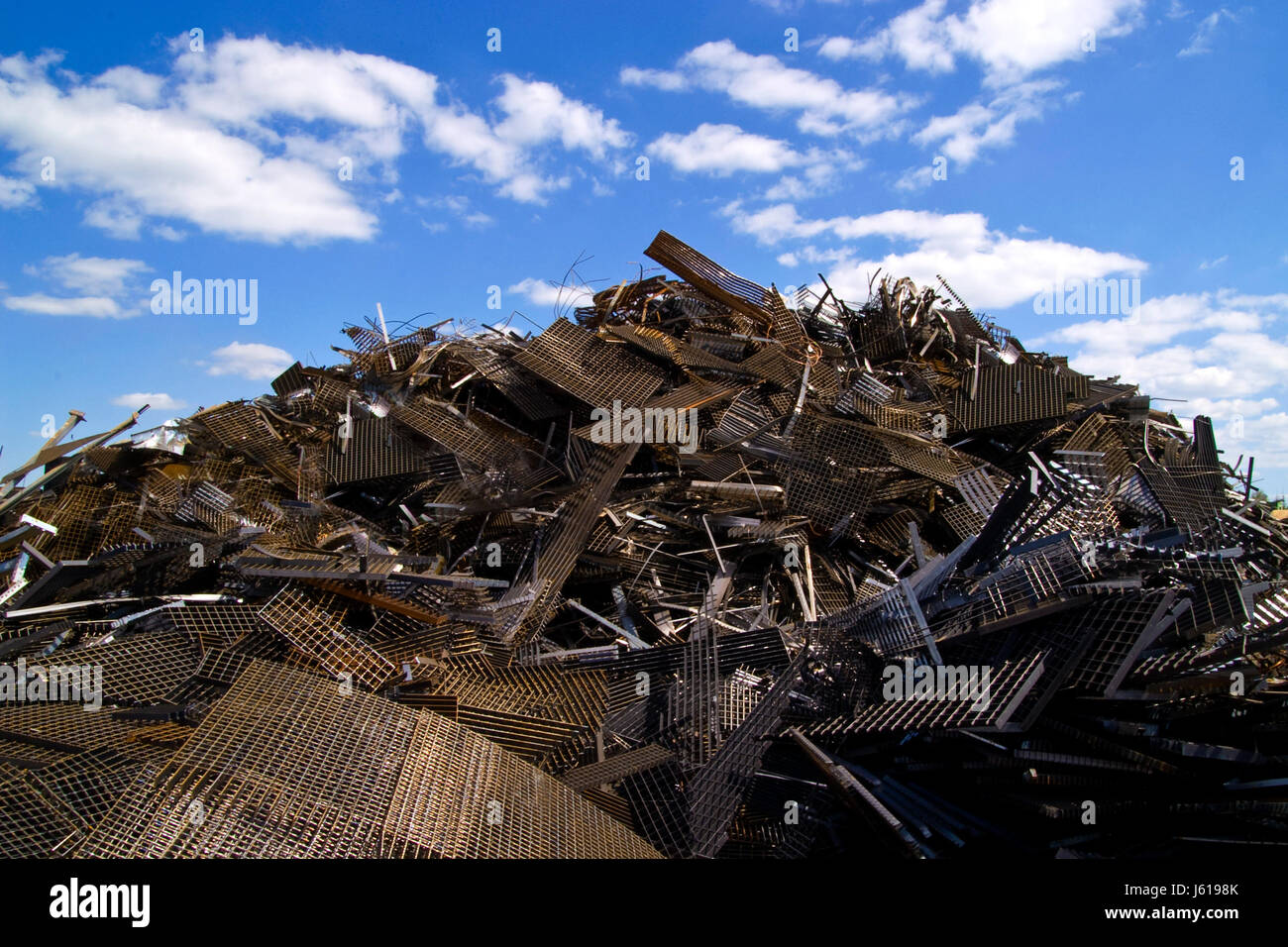 Cast iron scrap hi-res stock photography and images - Alamy