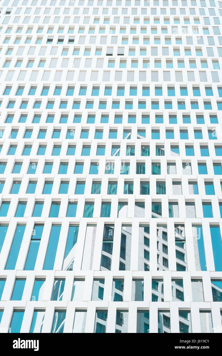 Skyscraper windows hi-res stock photography and images - Alamy