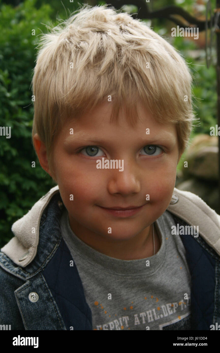 blue laugh laughs laughing twit giggle smile smiling laughter ...