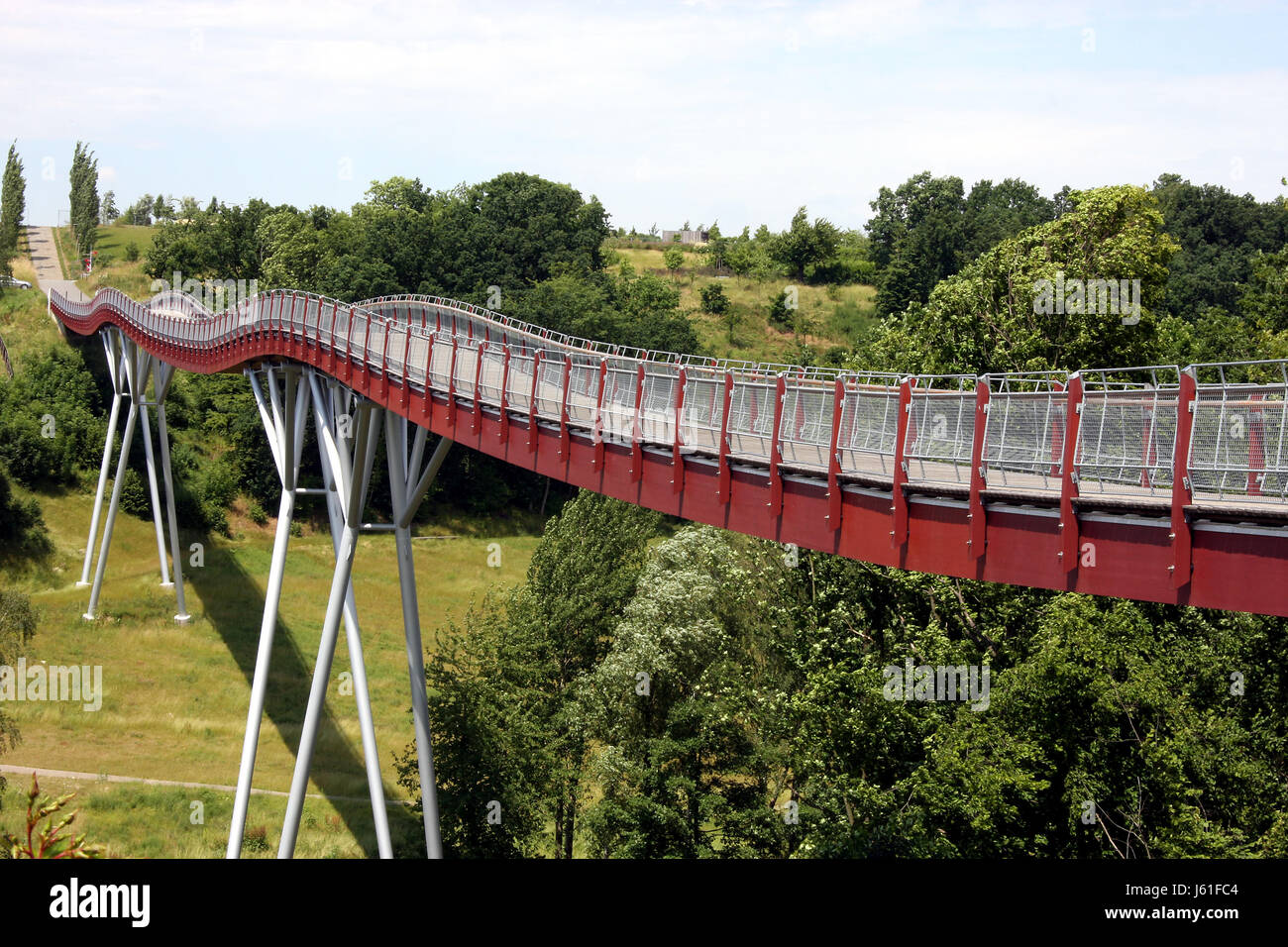 stress ribbon bridge Stock Photo: 141404932 - Alamy