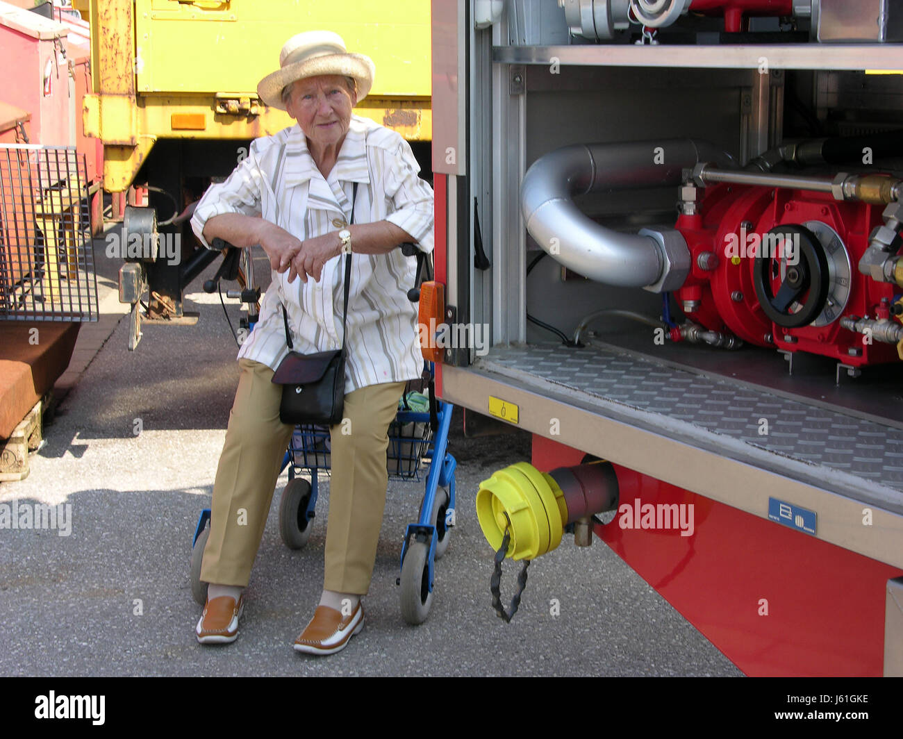 engineering seniors senior citizens the elderly elderly people elderly ...