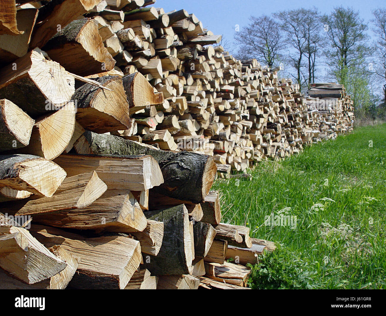 wood stack heat wood stack fireplace stove madeira heat structure ...