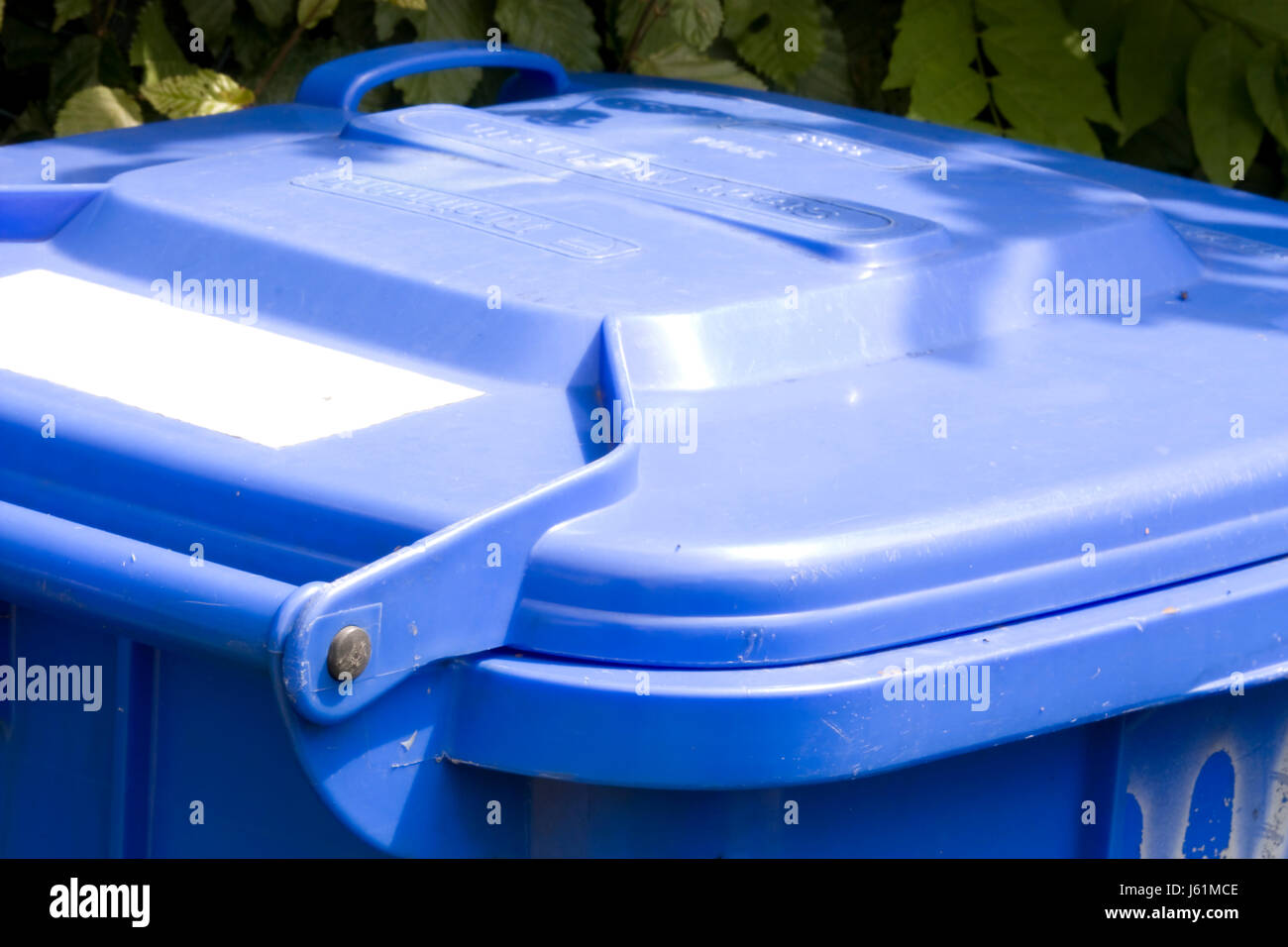 blue mull refuse barrel trash can dustbin blue delete eliminate ...