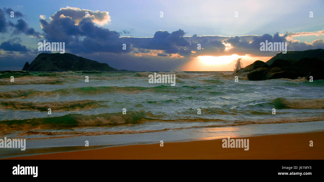 Mandalay bay beach hi-res stock photography and images - Alamy