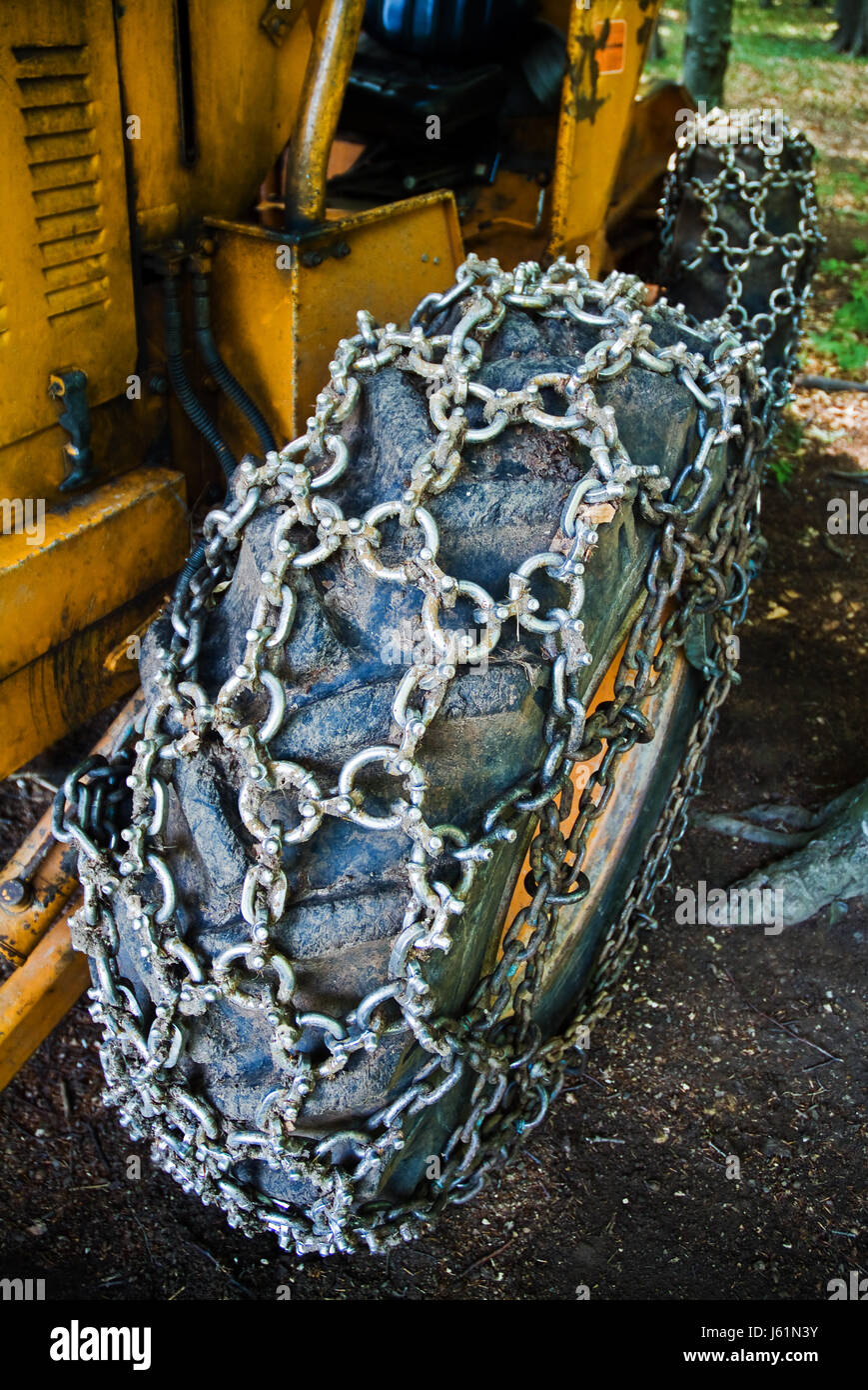 wheel engine drive motor chain dredger tyre tire tyres wheel engine ...