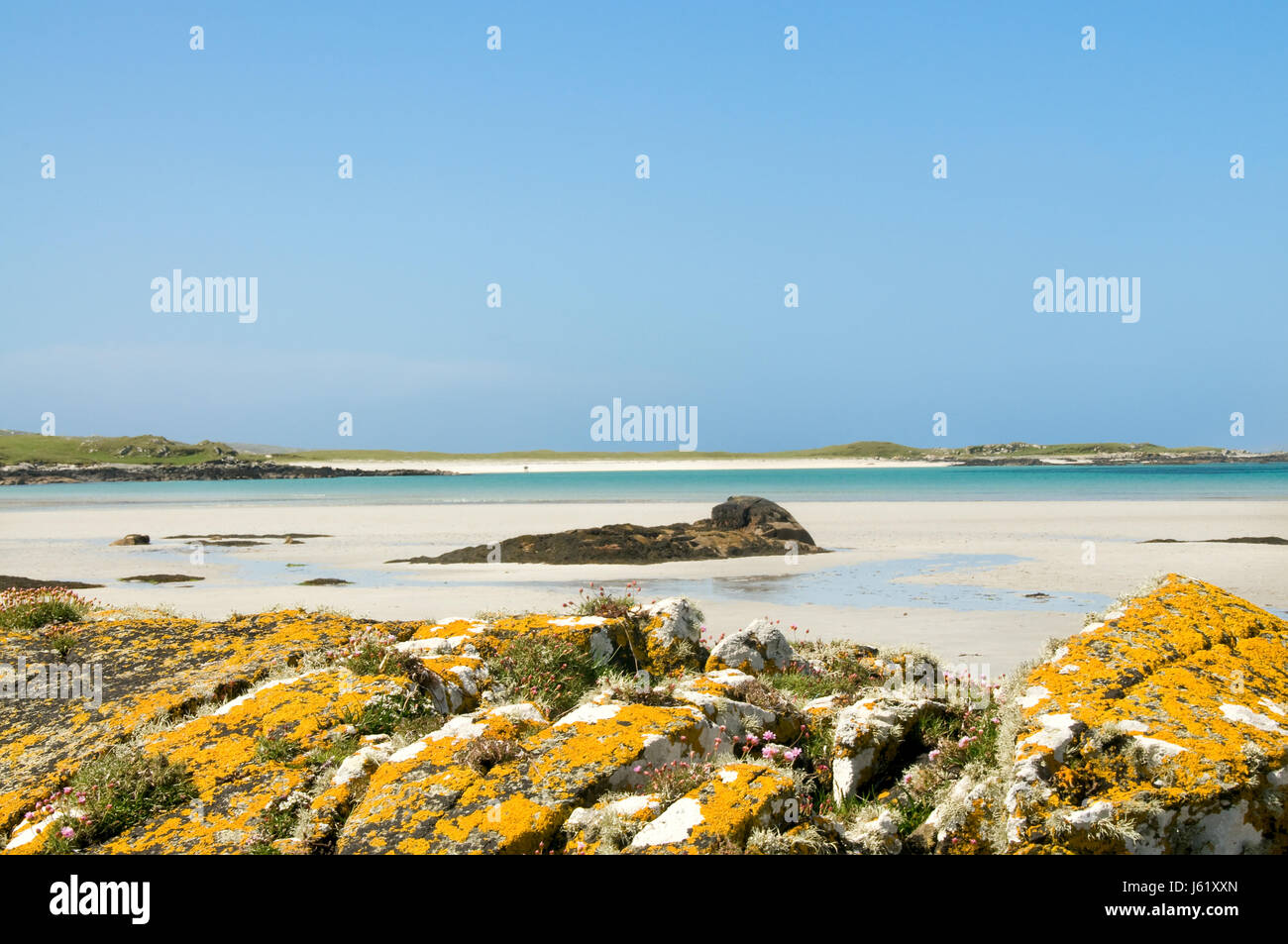 beautiful sandy beach in clifden Stock Photo - Alamy