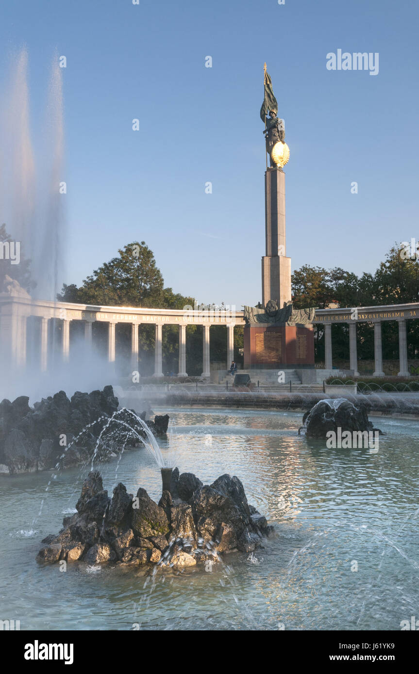 Austria, Vienna, Karlsplatz, Soviet War Memorial Stock Photo - Alamy