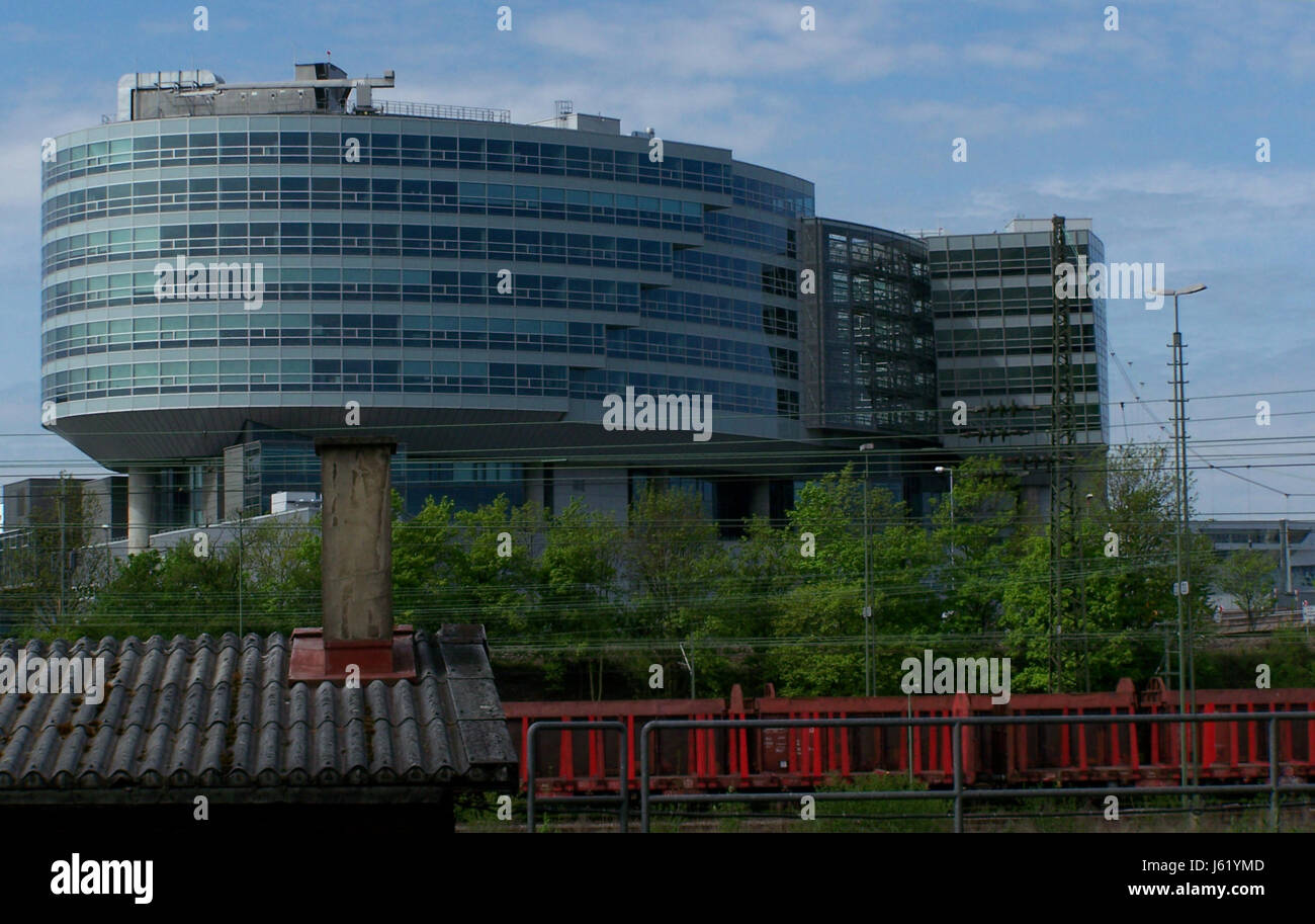 Mercedes benz work hi-res stock photography and images - Alamy