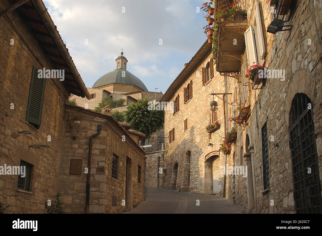 romanticism world cultural heritage idyll small town italy buildings ...