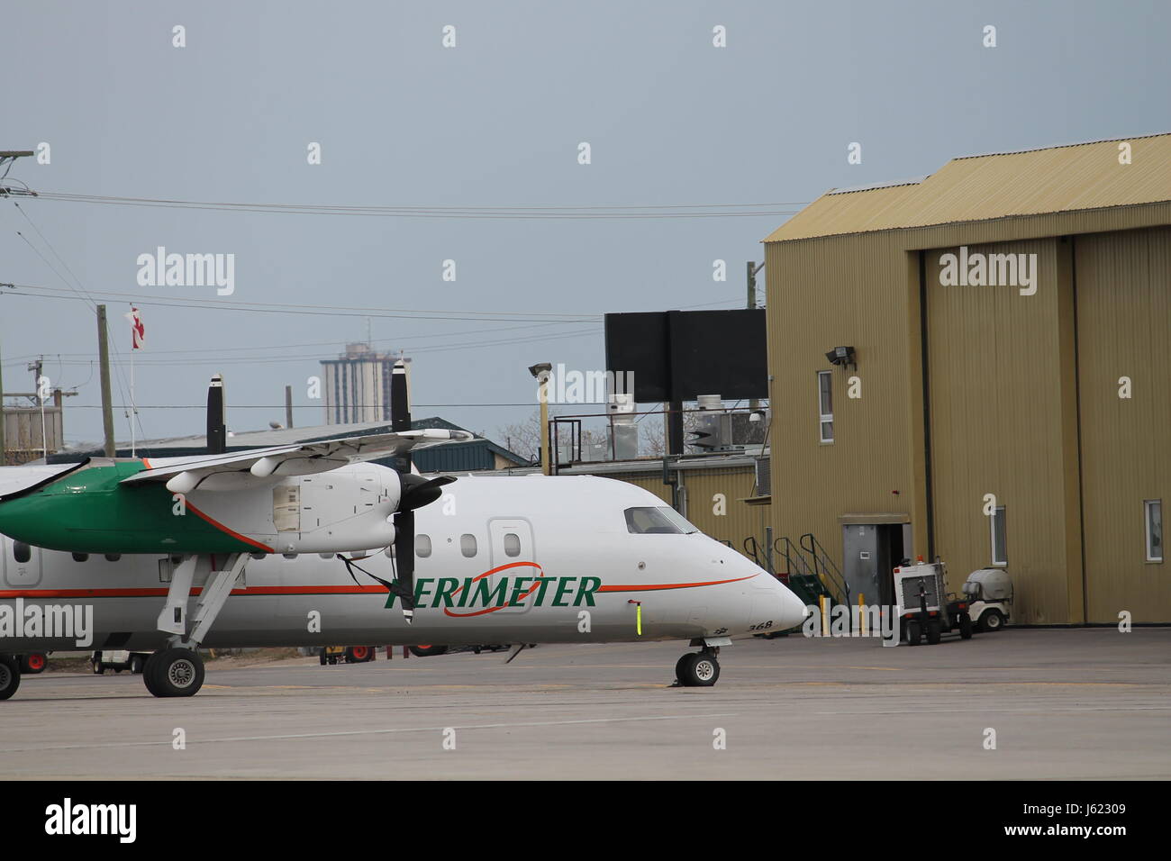 Perimeter aviation hi-res stock photography and images - Alamy