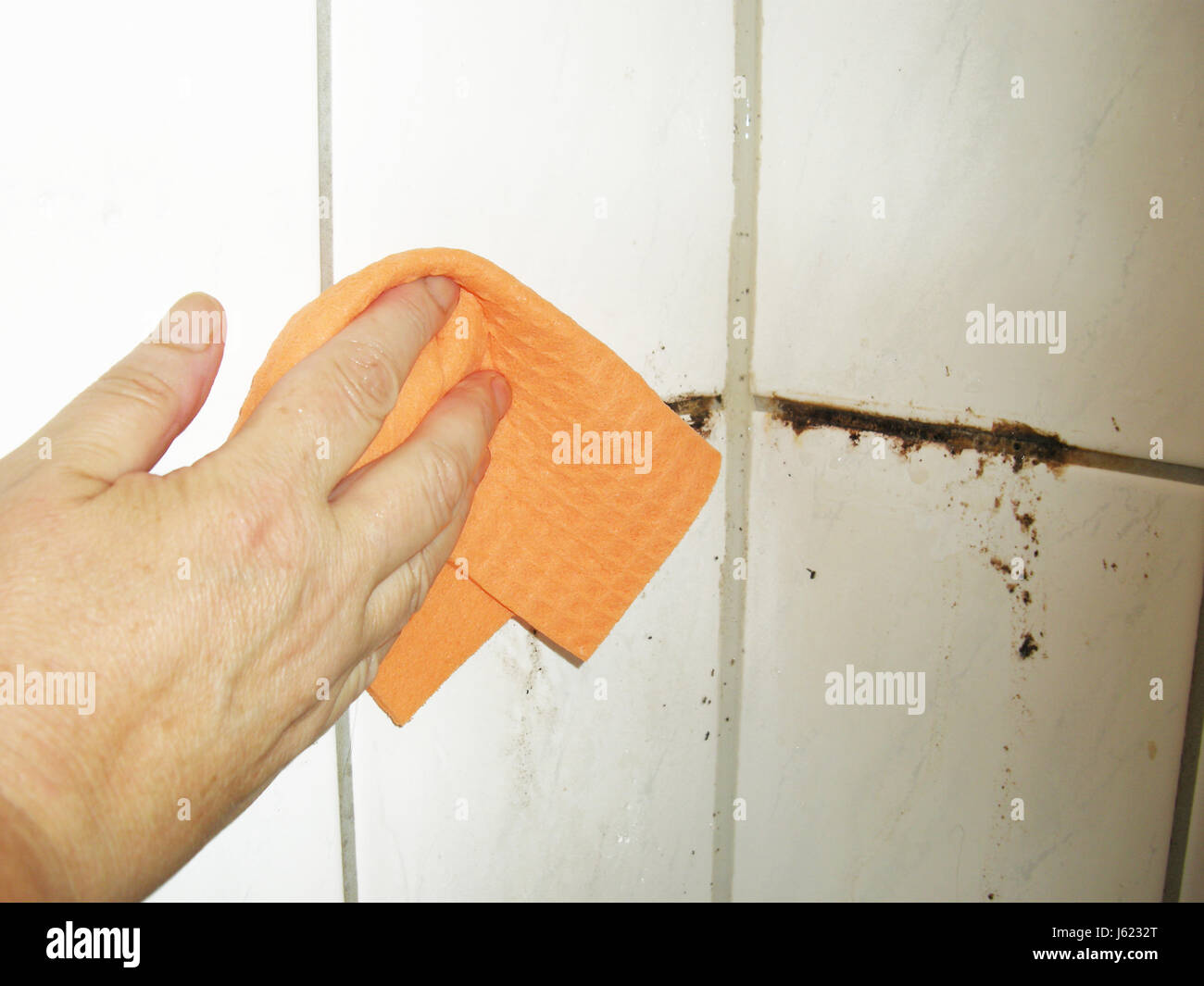 Badezimmerfliesen hi-res stock photography and images - Alamy