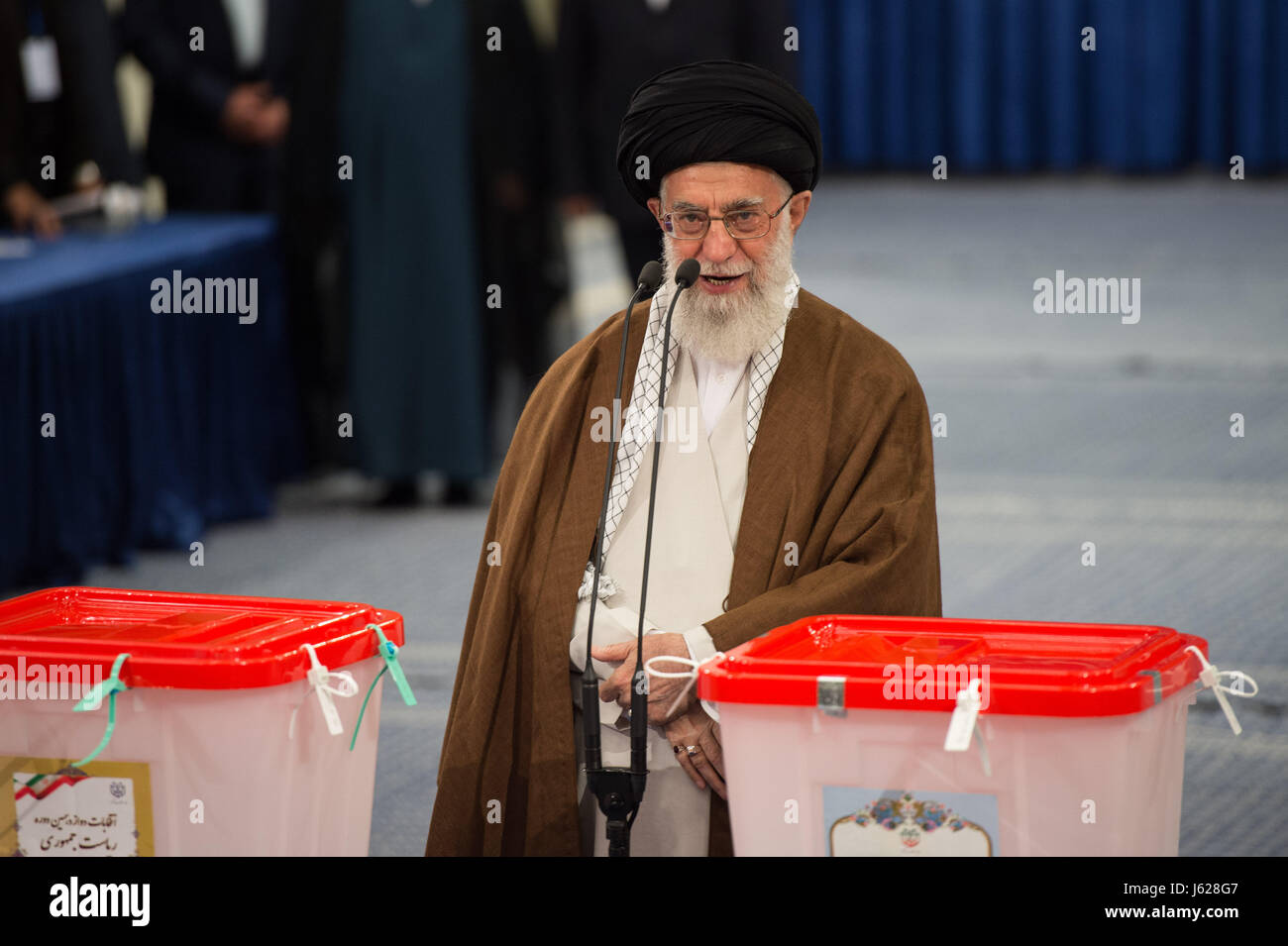 Supreme leader ayatollah ali khamenei hi-res stock photography and ...
