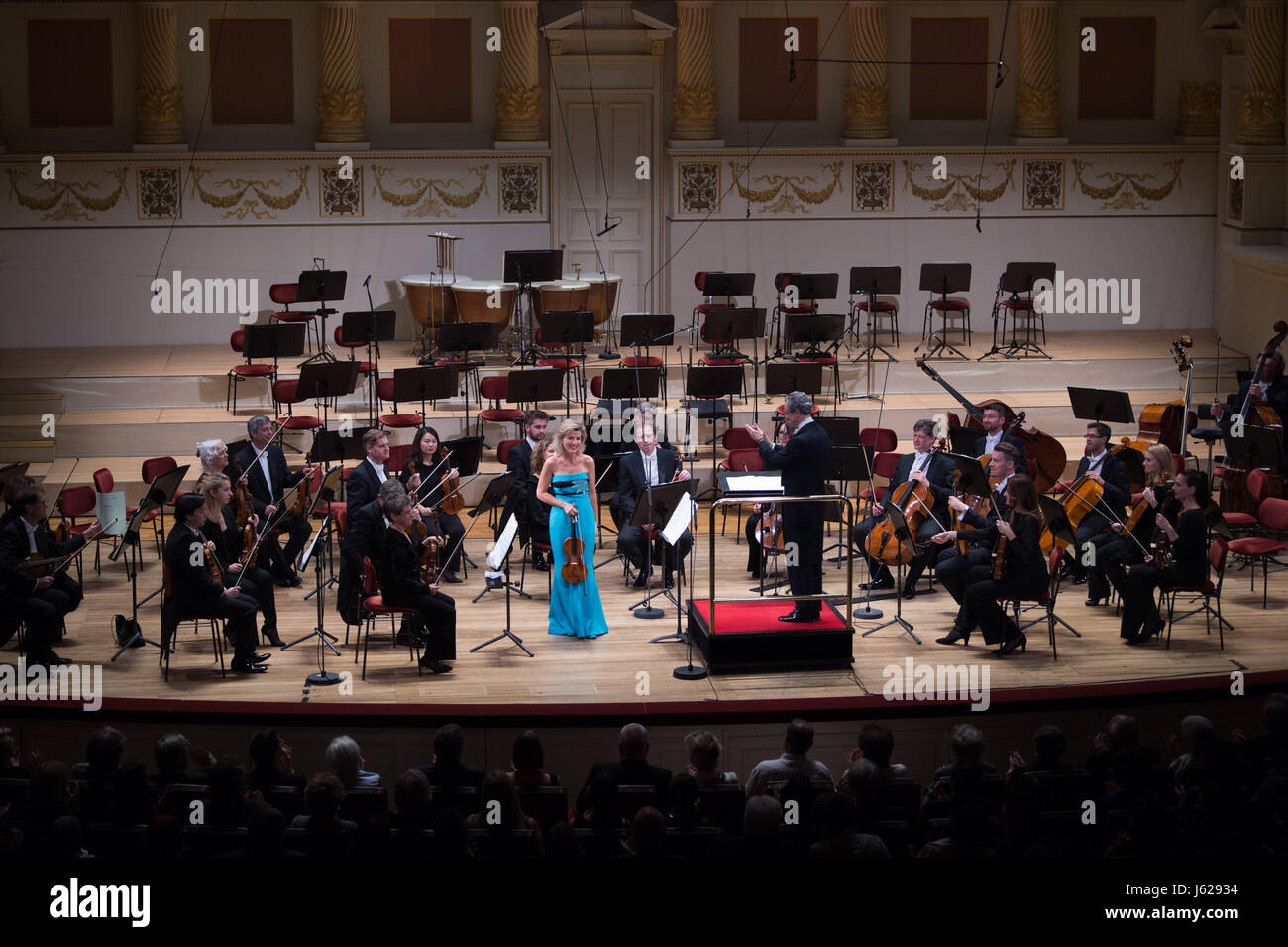 German violinist anne sophie mutter hi-res stock photography and images ...