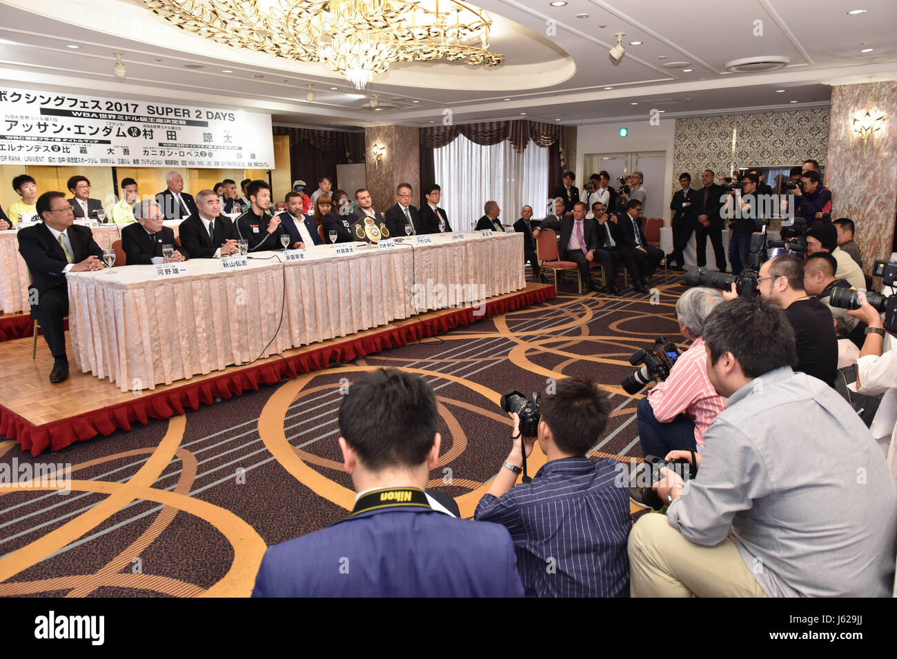 Tokyo, Japan. 18th May, 2017. General view Boxing : Daigo Higa of Japan ...