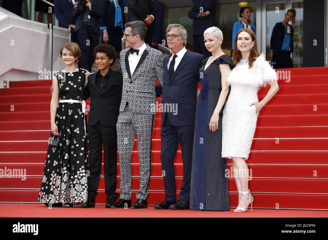 Cannes, Frankreich. 18th May, 2017. Millicent Simmonds, Jaden Michael, Brian Selznick, Todd ...