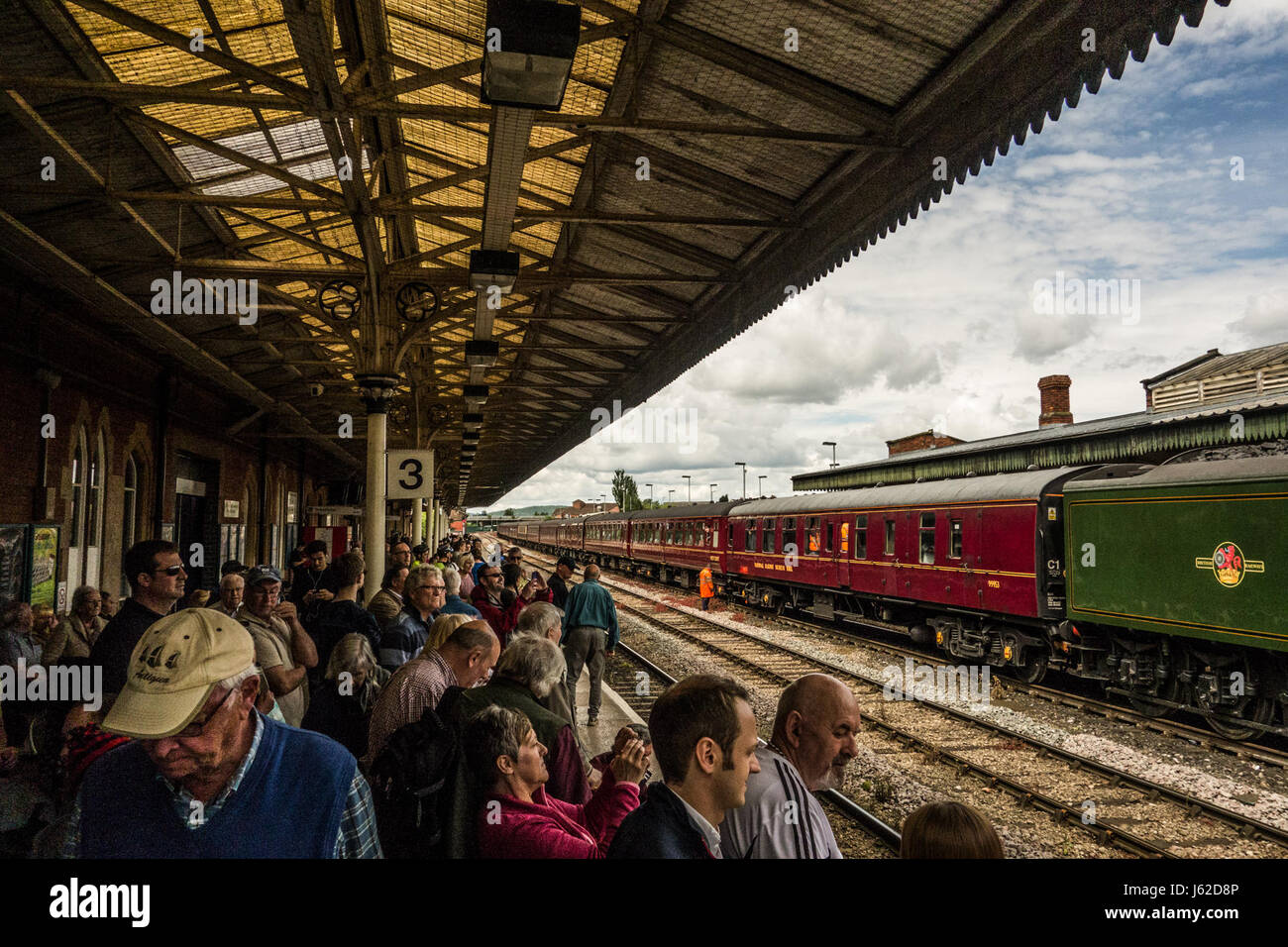 Hereford, Herefordshire. 19th May 2017. Crowds gather to see Pacific ...
