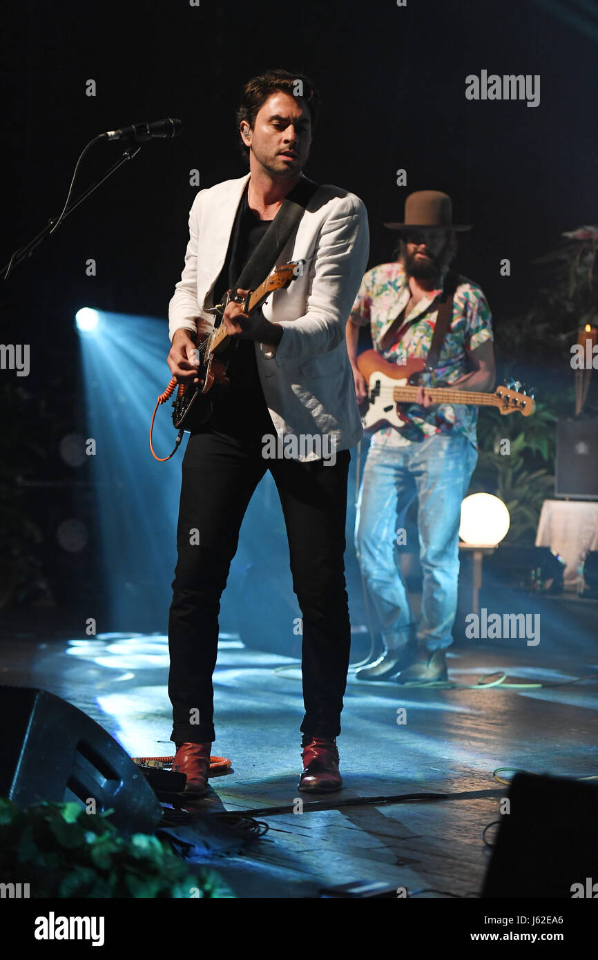 Miami Beach, Florida, USA. 18th May, 2017. Jonathan Russell of The Head ...