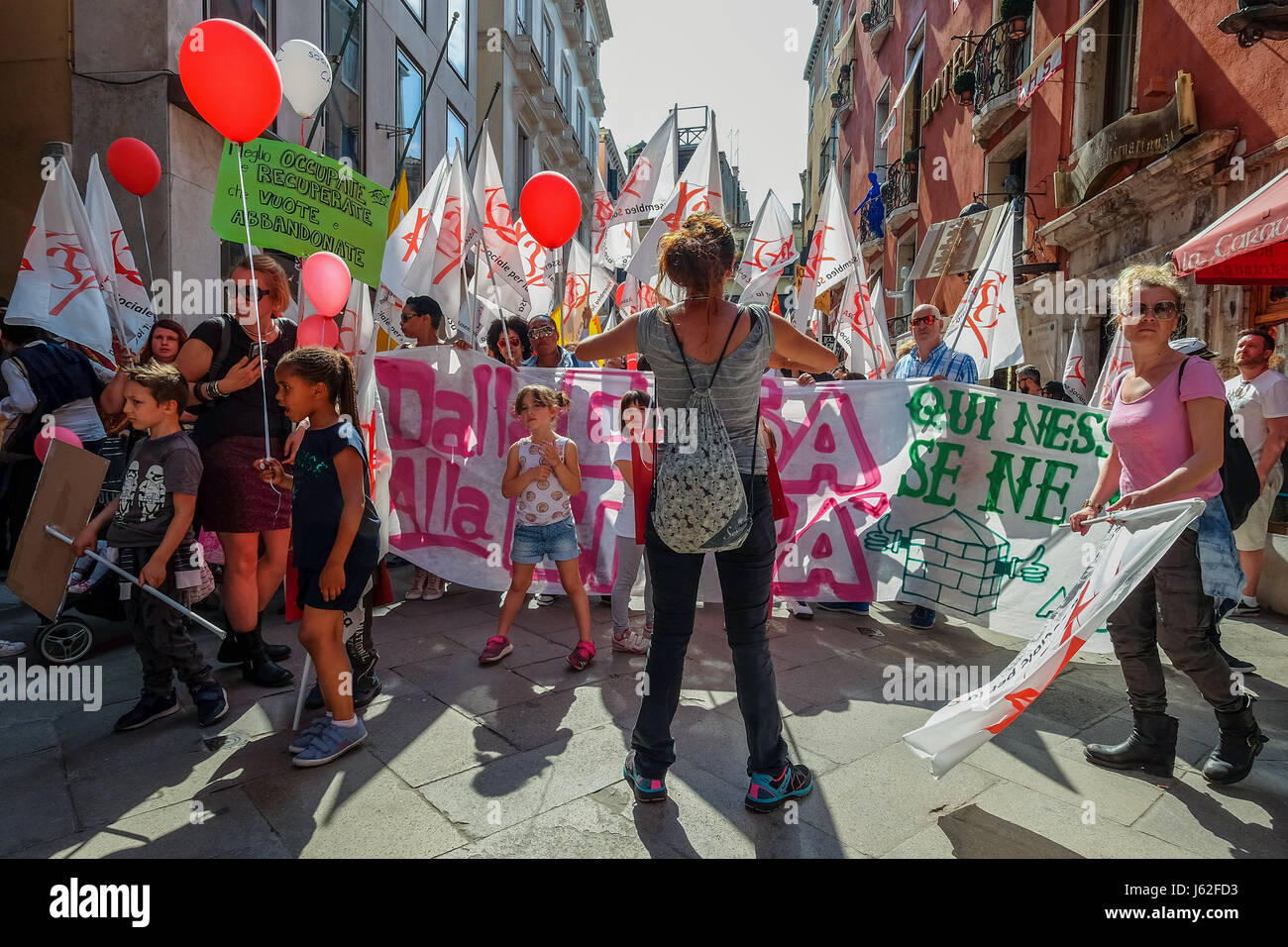 Insolvement hi-res stock photography and images - Alamy