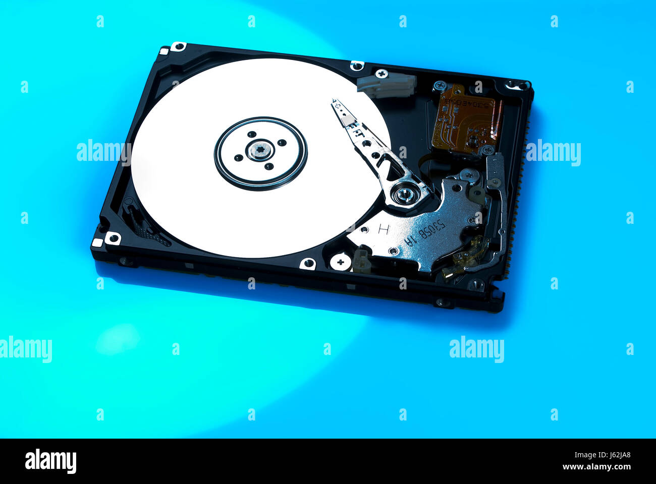 Archives and technology hi-res stock photography and images - Alamy