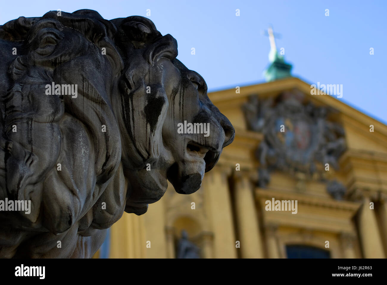 Munich bavarian lion hi-res stock photography and images - Alamy