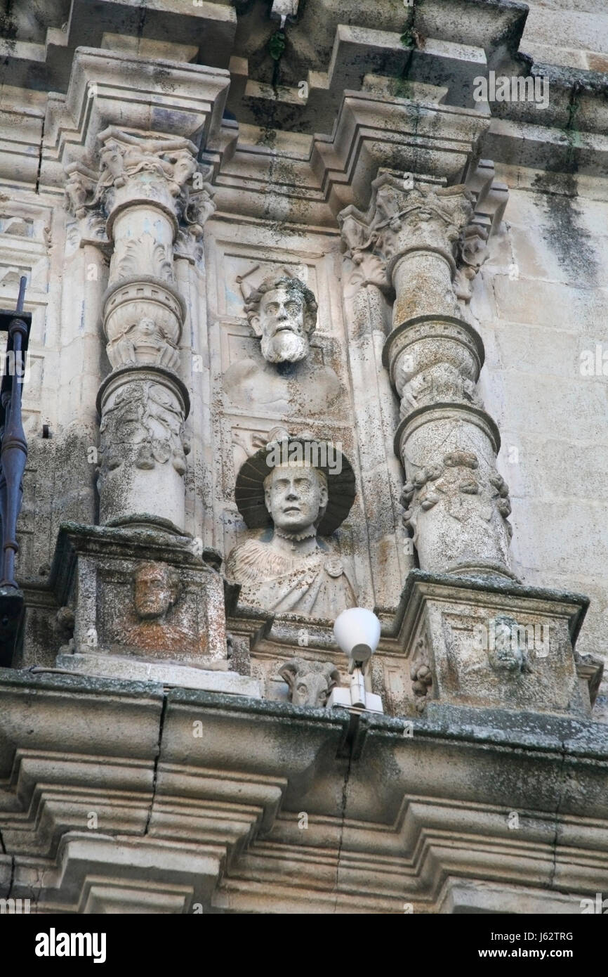 statue sculpture column couple pair head knight woman temple statue hat ...