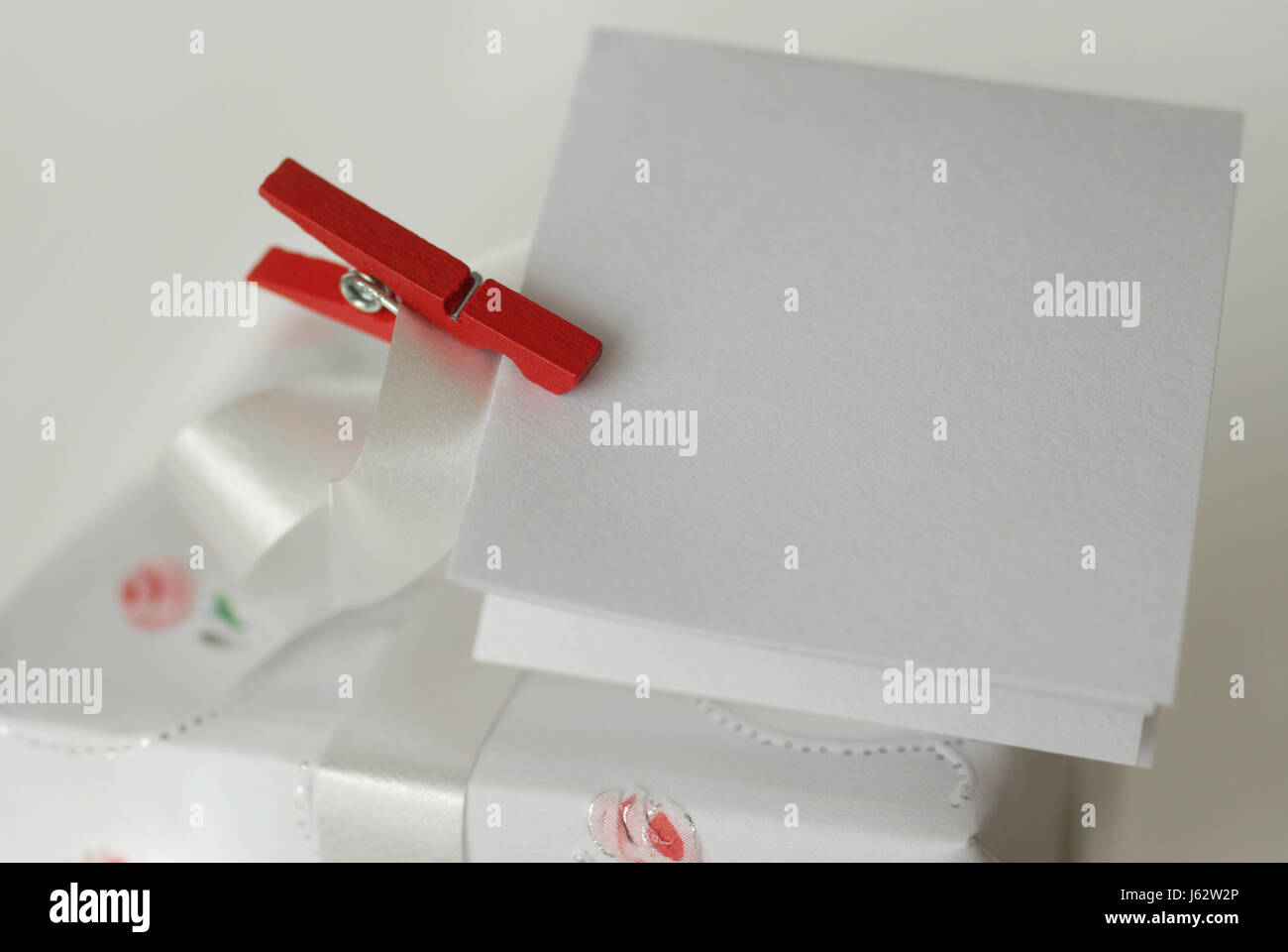 poster gift parcel festive sheet of paper paper birthday note memo ...