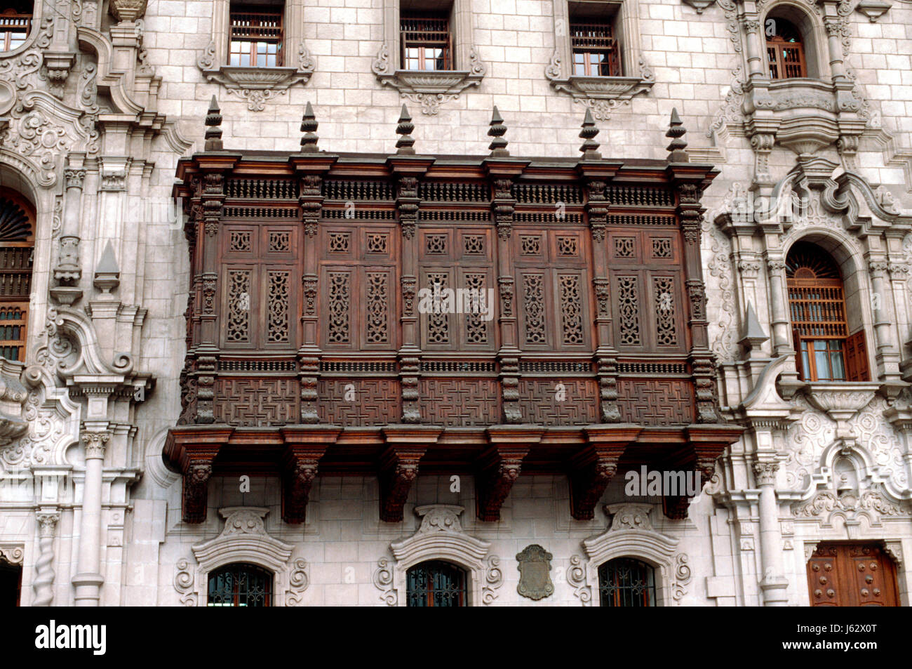 balcony palace peru wood balcony capital south america palace gallery ...