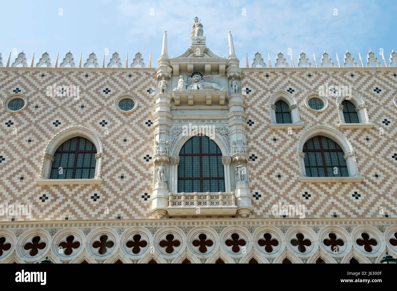 baroque venice balcony facade style of construction architecture ...