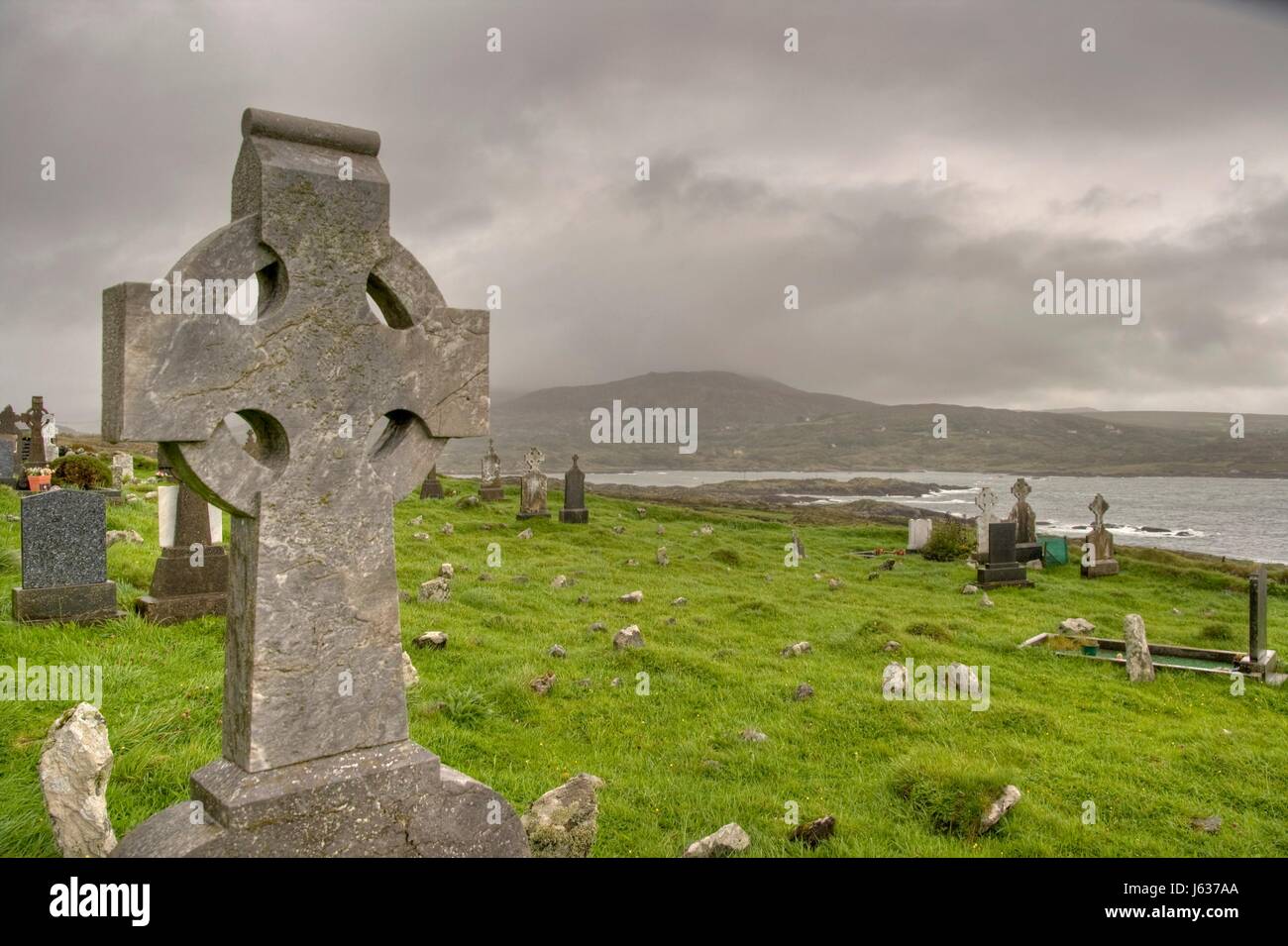 religion cemetery catholic ireland irish crosses historical religious ...