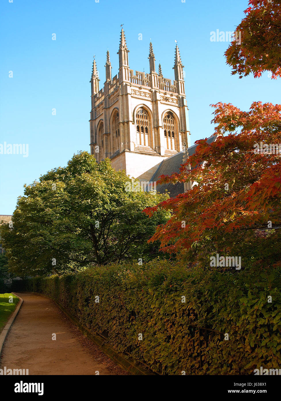 University institution hi-res stock photography and images - Alamy