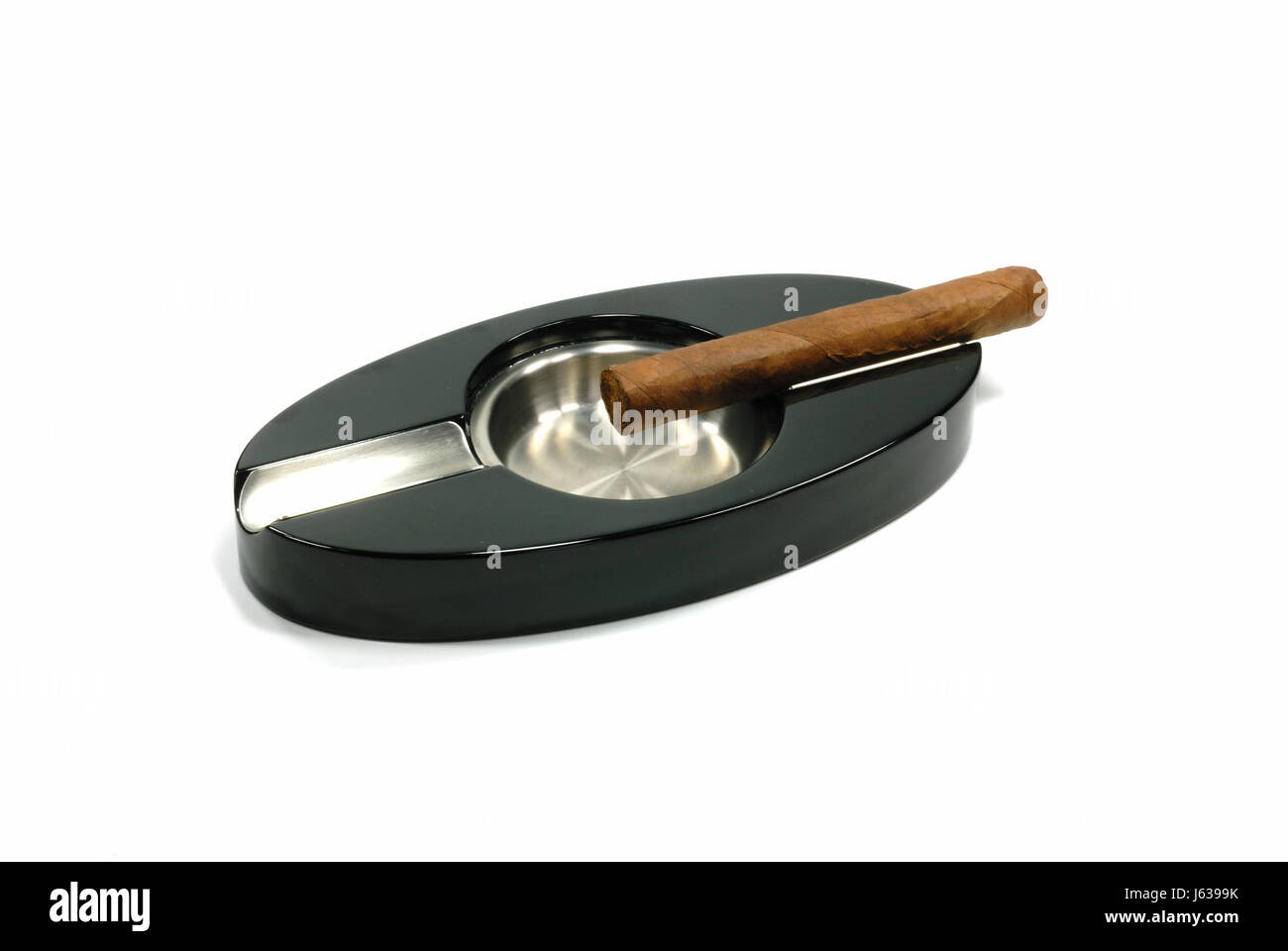 Cigarre hi-res stock photography and images - Alamy