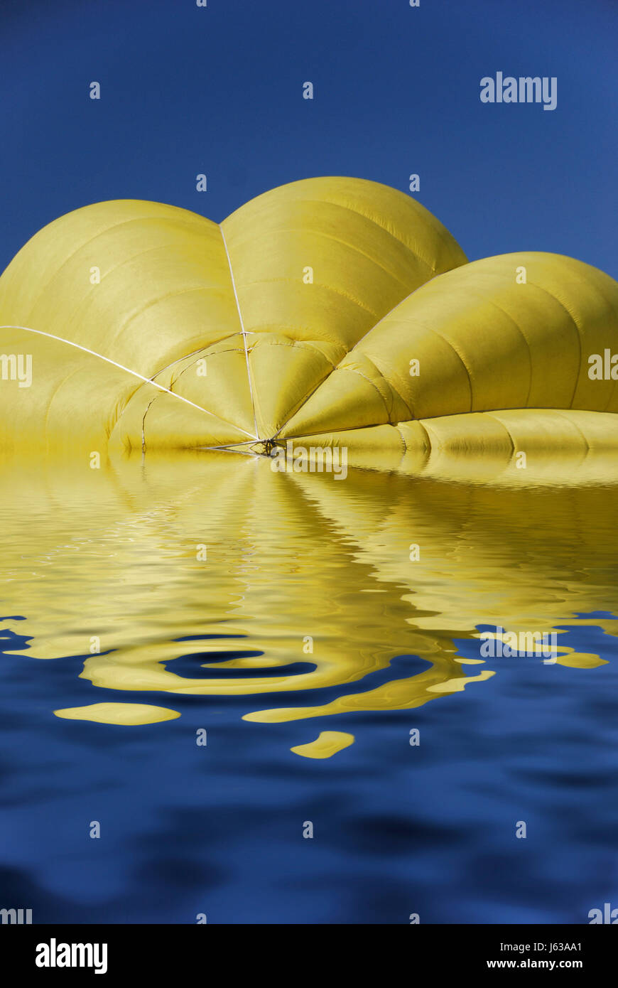 flooded balloon 080,928 Stock Photo - Alamy
