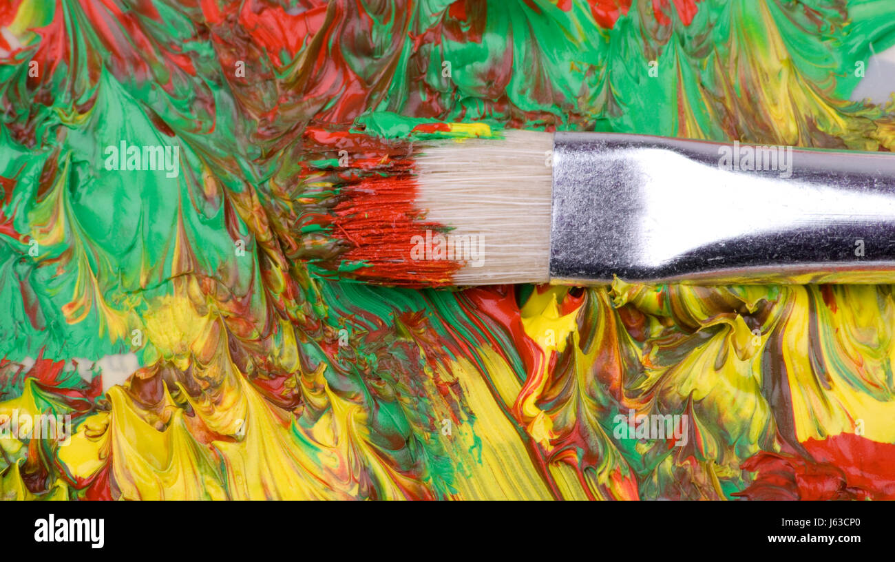 pinsle on oil paint Stock Photo - Alamy