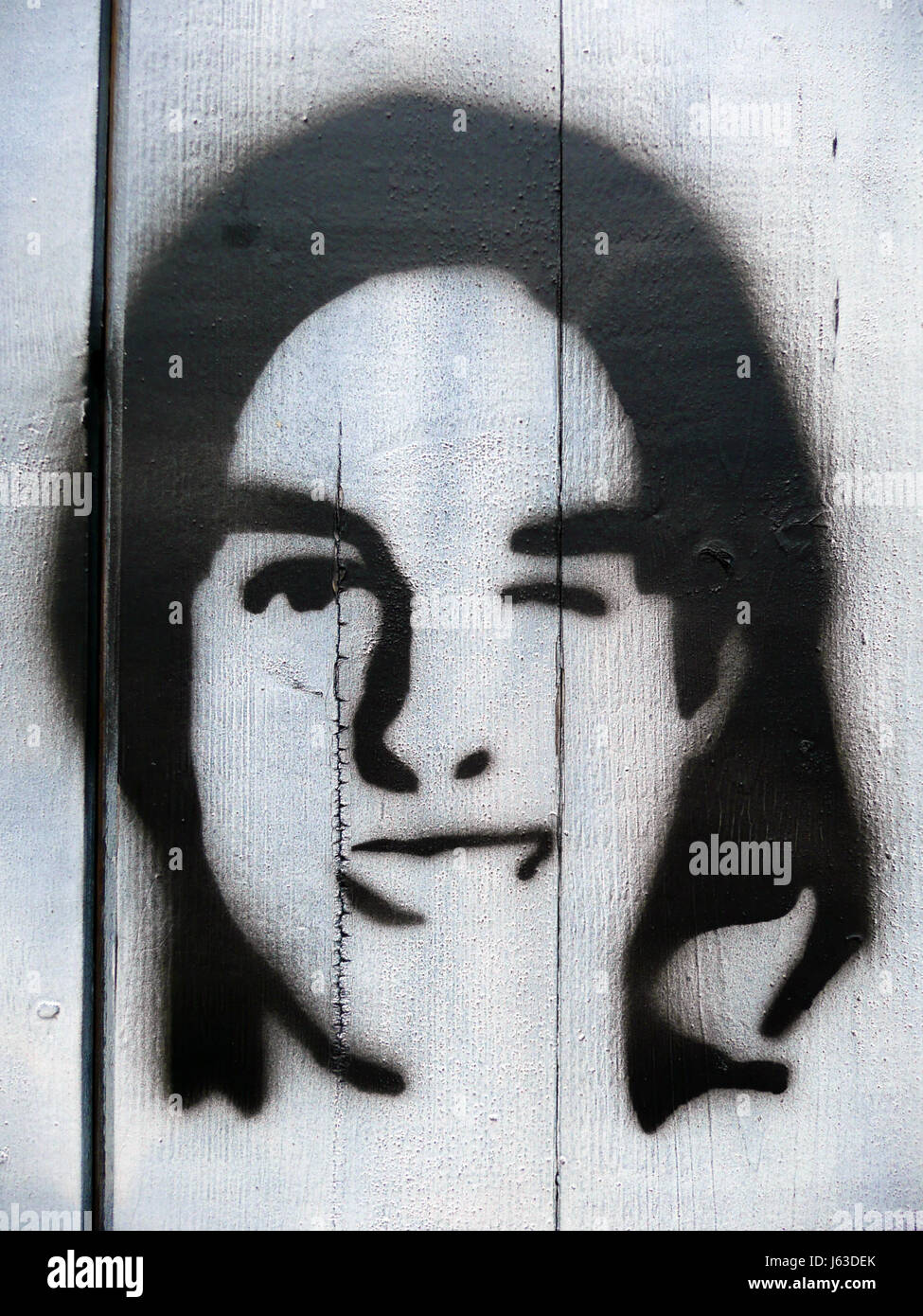 woman art public face daub graffiti grafitti woman art public face daub ...
