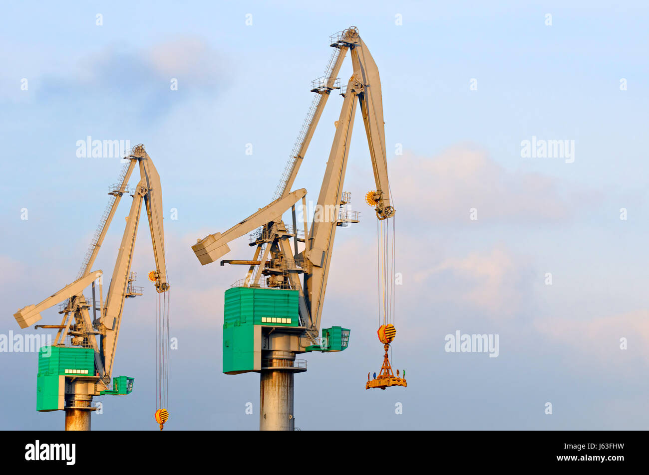 Load carriage hi-res stock photography and images - Alamy