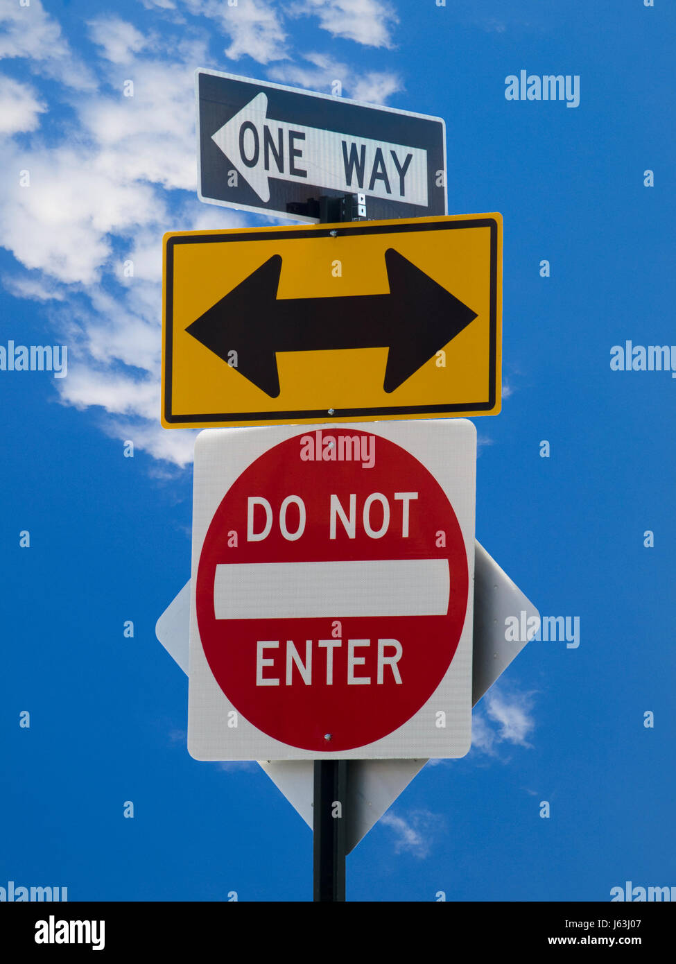 sign signal one enter do arrow path way street road not no sign signal ...