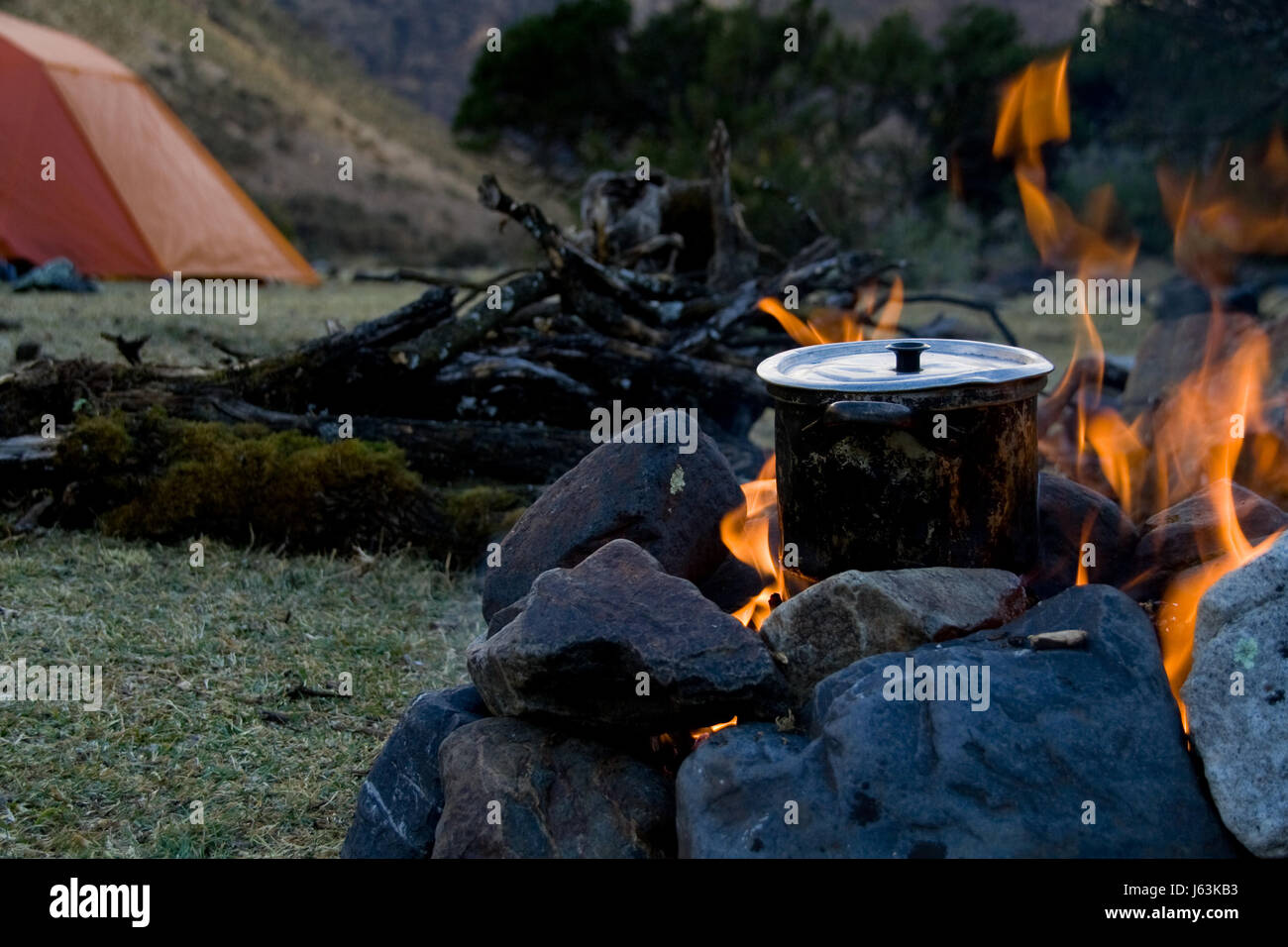 outdoor boil cooks boiling cooking adventure fire conflagration ...