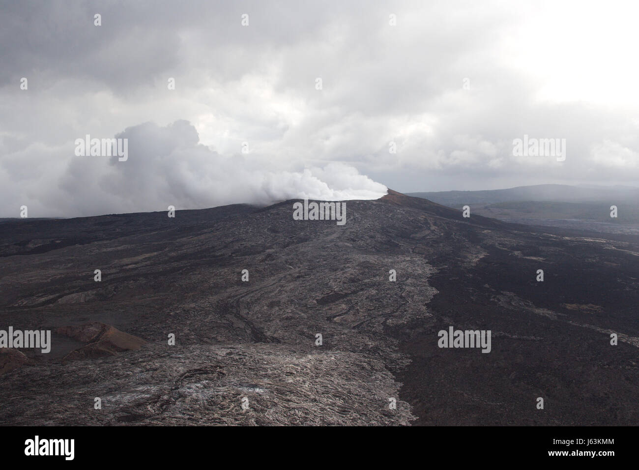 cloud crater lava volcanism eruption natural disaster vulcan volcano ...