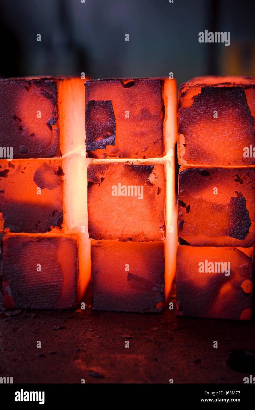 Molten metal work hi-res stock photography and images - Alamy