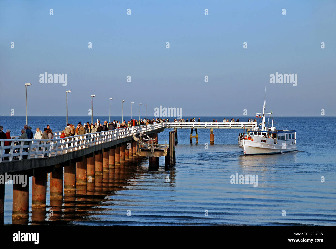 beach seaside the beach seashore outing steamer damper sailing boat ...