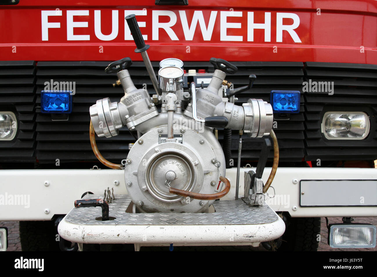Front mounted engine hi-res stock photography and images - Alamy