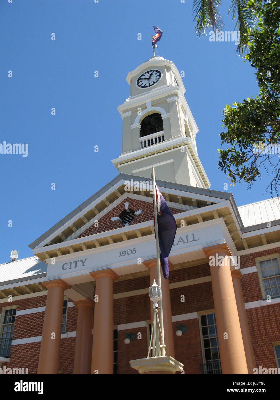 landmark australia town hall flag painted clean white building ...