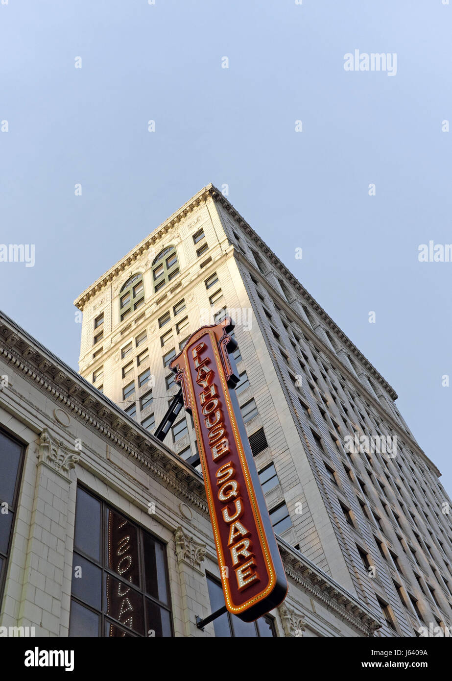 Downtown cleveland playhouse square sign hi-res stock photography and images - Alamy